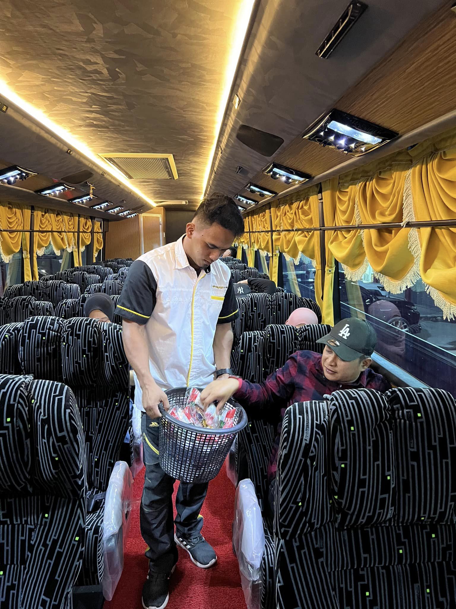 Travelling Sabah by bus - Kundasang.MY